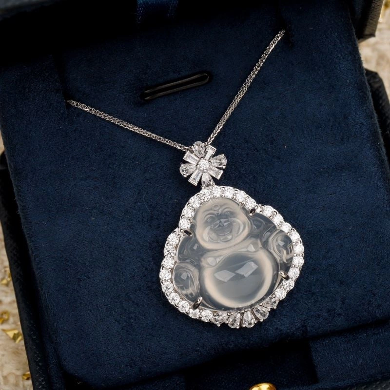 Bargain Unclassified Brand Necklaces