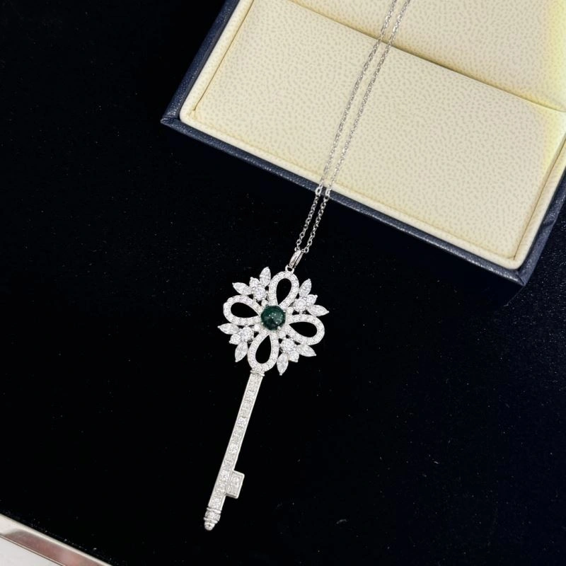 Legit Unclassified Brand Necklaces