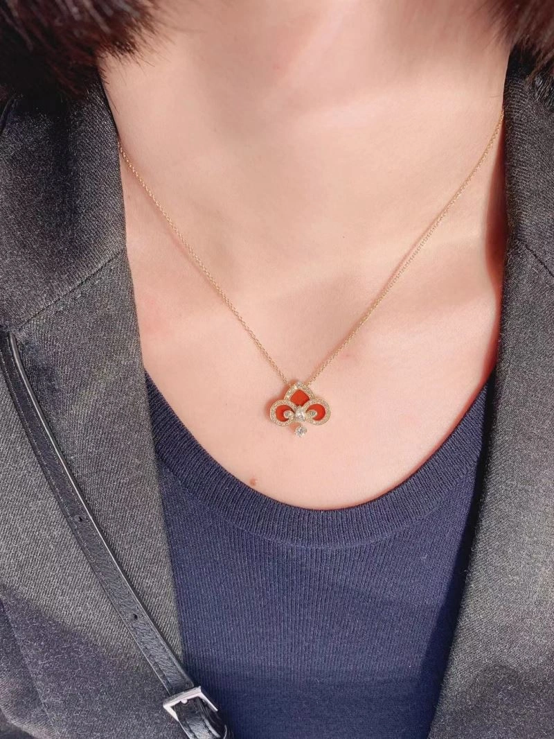 Authentic Unclassified Brand Necklaces