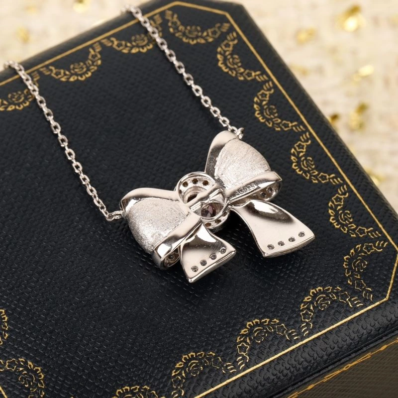 Precise copy Unclassified Brand Necklaces