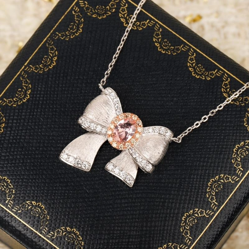 Precise copy Unclassified Brand Necklaces