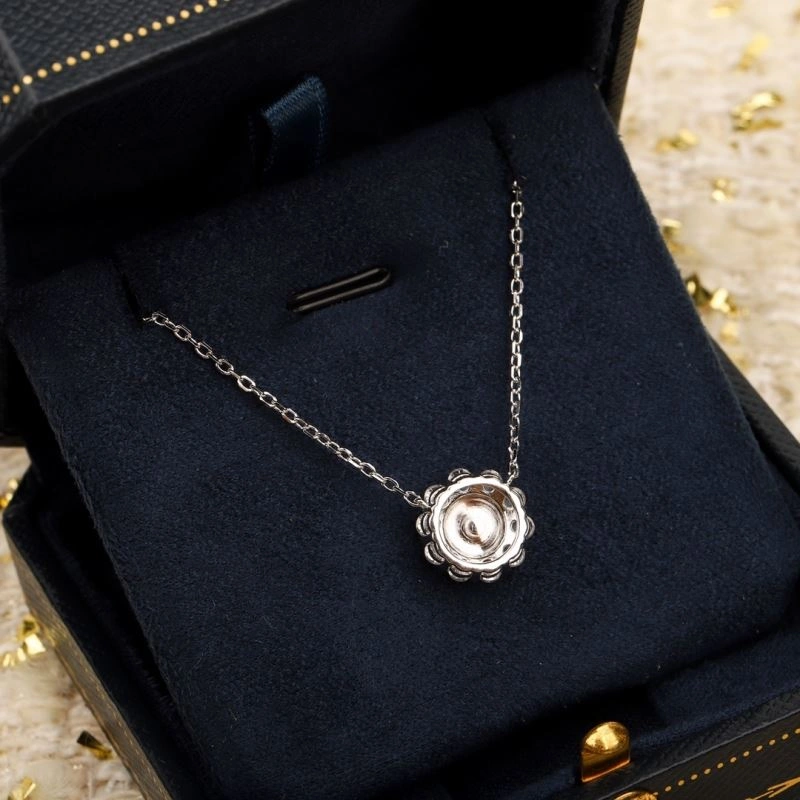 Factory-made Unclassified Brand Necklaces