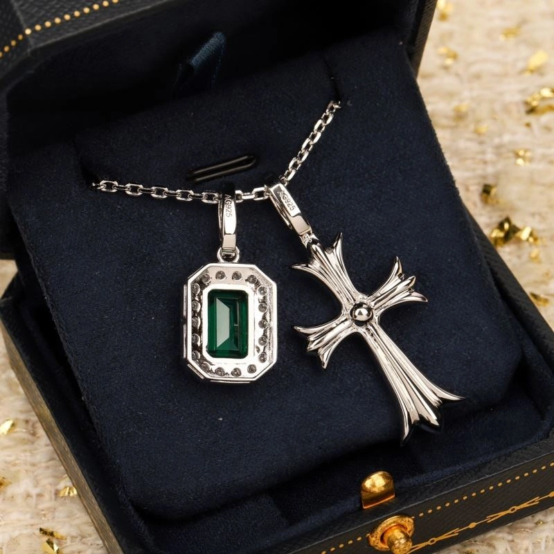 Brand-authenticated Unclassified Brand Necklaces