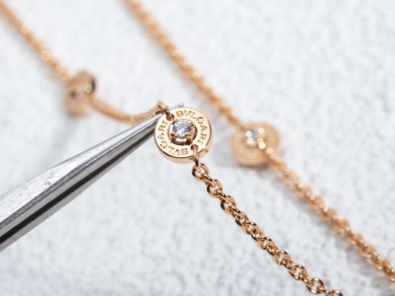 Mirror quality Unclassified Brand Necklaces