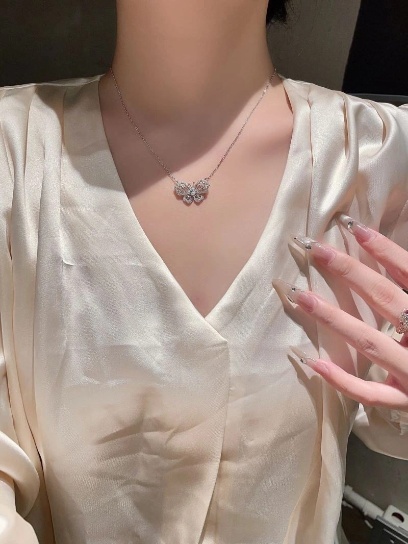 Official Unclassified Brand Necklaces