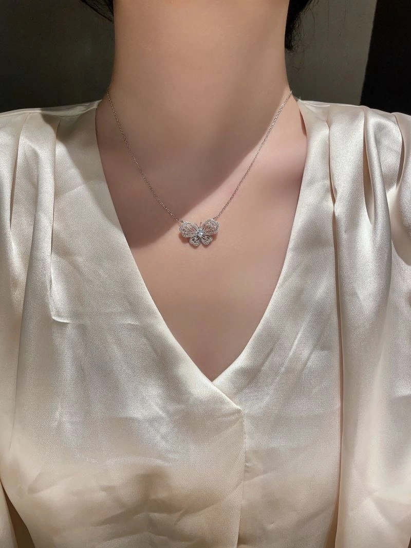 Official Unclassified Brand Necklaces