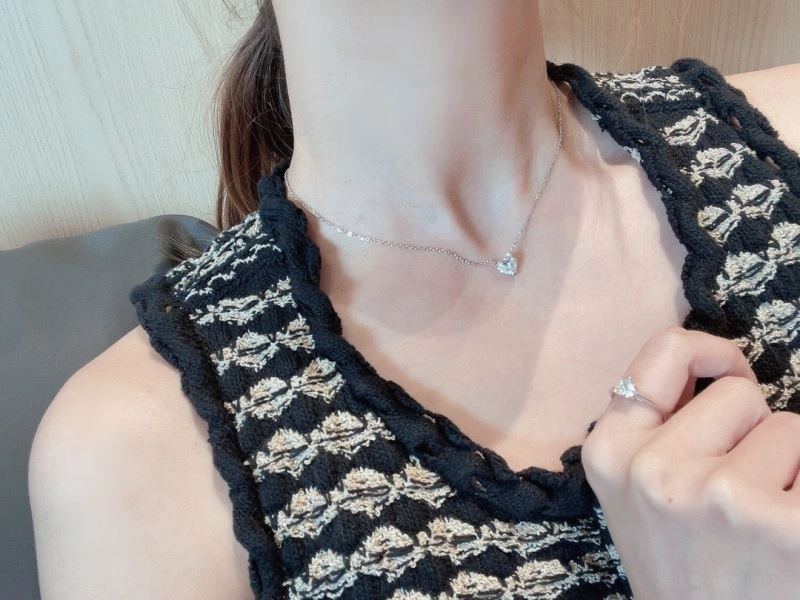 Unclassified Brand Necklaces