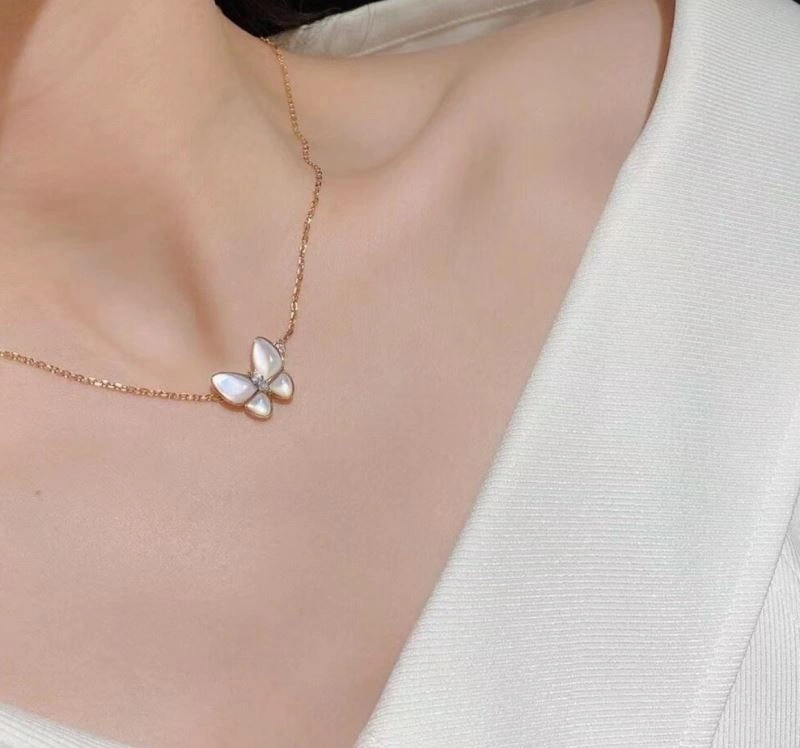 Genuine Unclassified Brand Necklaces