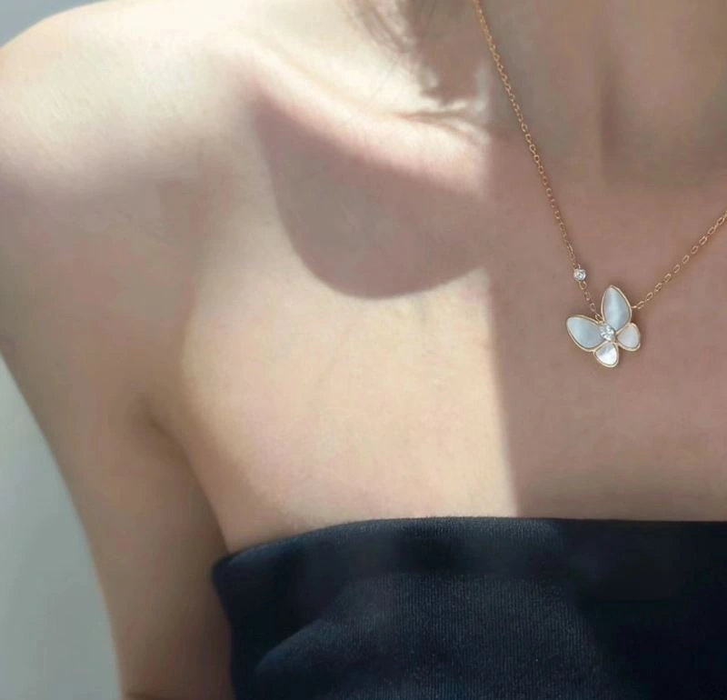 Genuine Unclassified Brand Necklaces