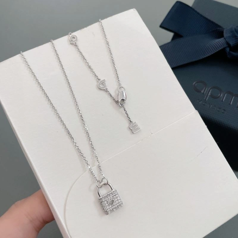 Original Unclassified Brand Necklaces