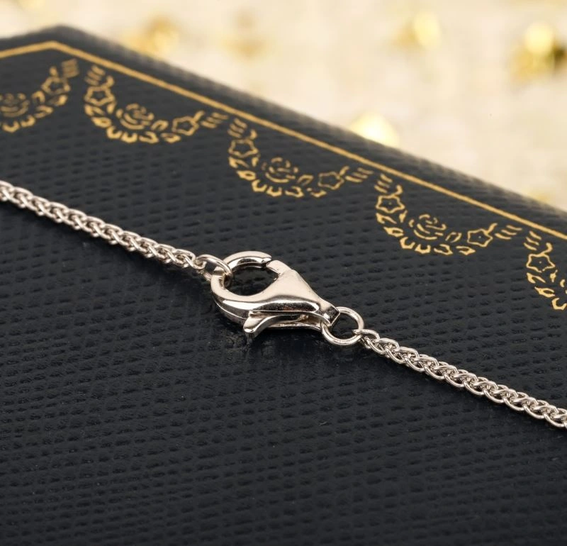 Unclassified Brand Necklaces