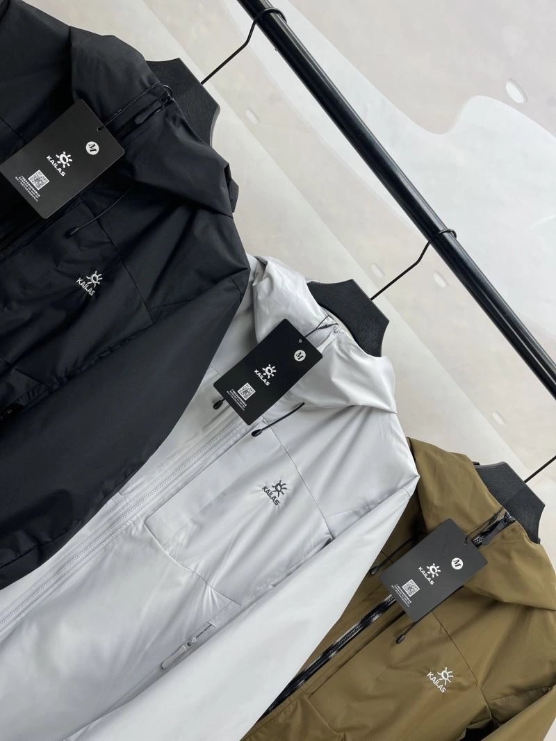 Official Unclassified Brand Outwear