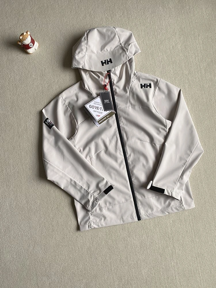 Unclassified Brand Outwear