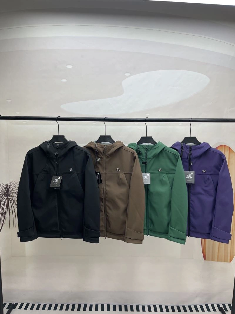 Unclassified Brand Outwear