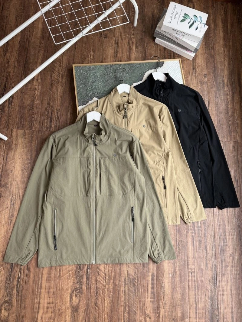 Unclassified Brand Outwear