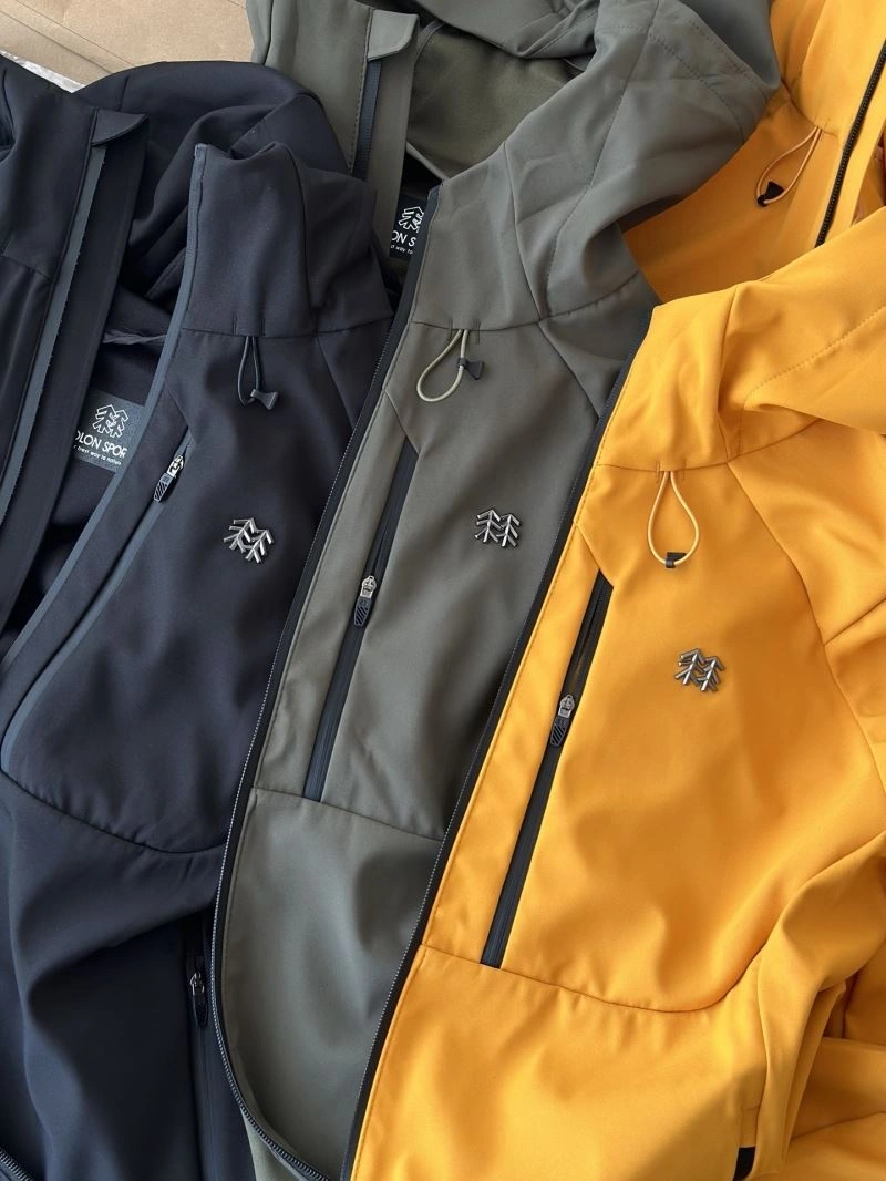 Discounted Unclassified Brand Outwear