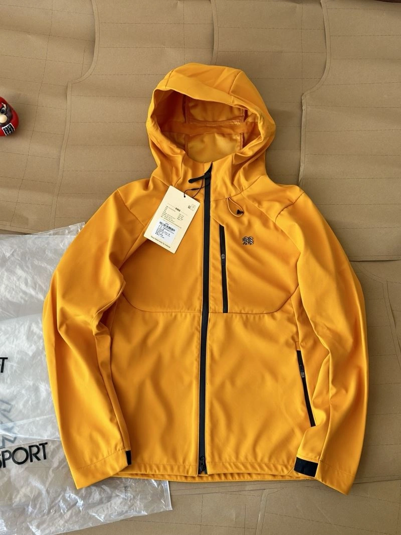 Discounted Unclassified Brand Outwear