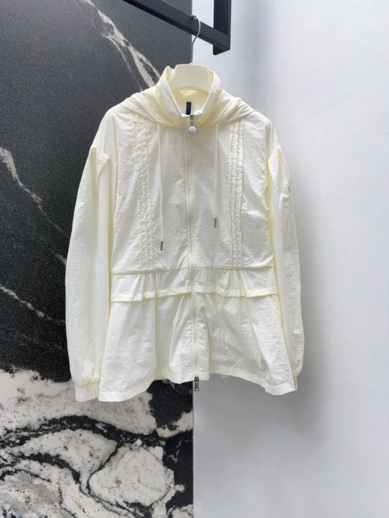 Unclassified Brand Outwear