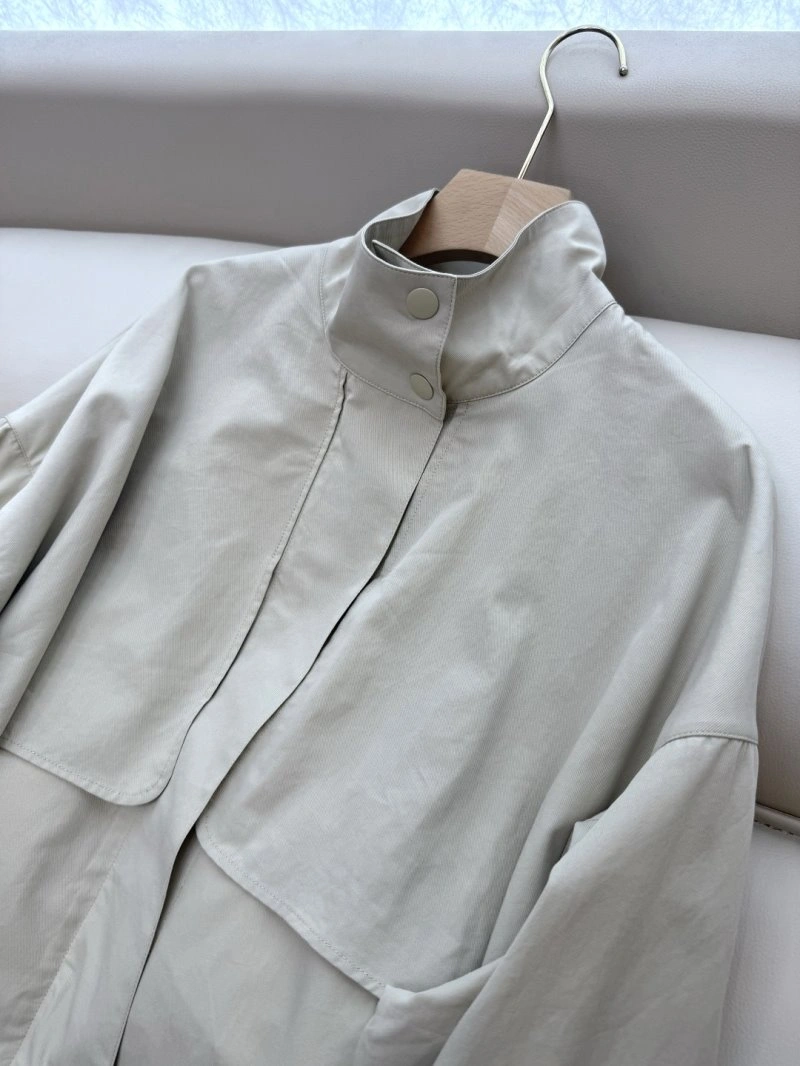 Authentic Unclassified Brand Outwear