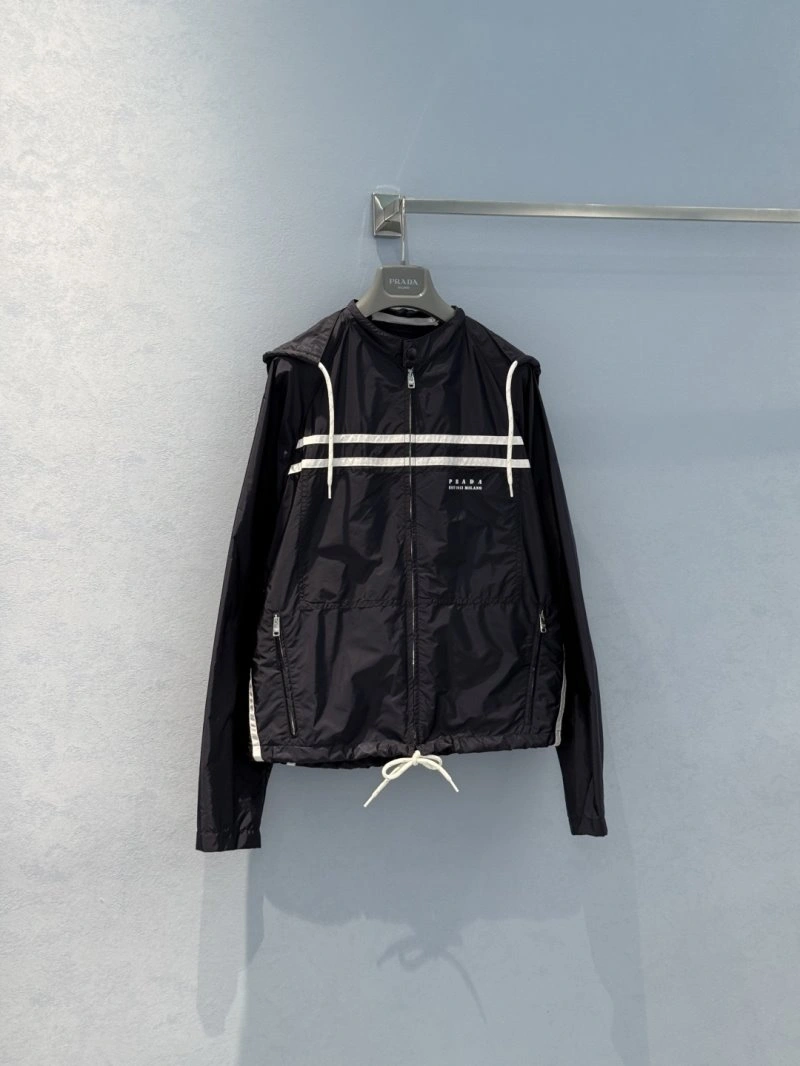 Unclassified Brand Outwear