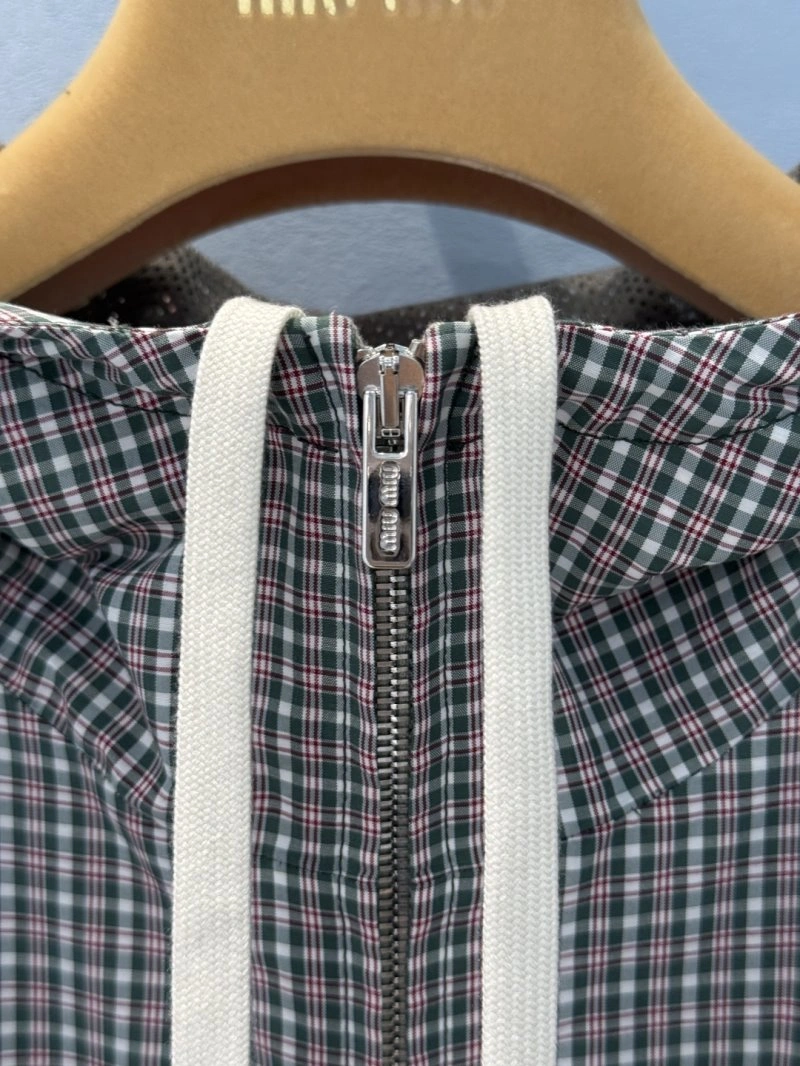 Authentic Unclassified Brand Outwear