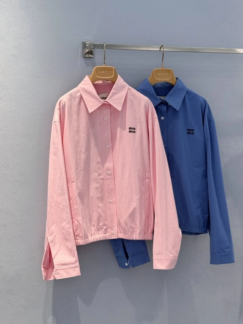 Unclassified Brand Outwear