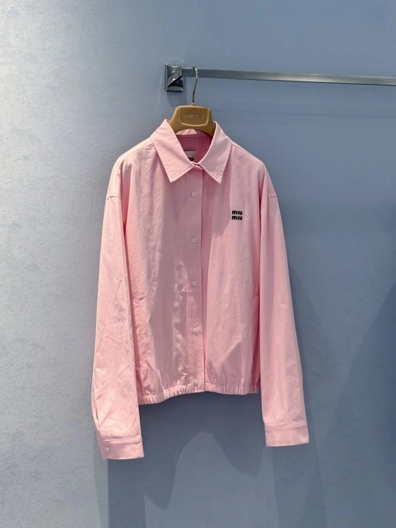 Low-cost Unclassified Brand Outwear