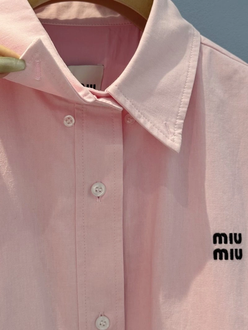 Low-cost Unclassified Brand Outwear