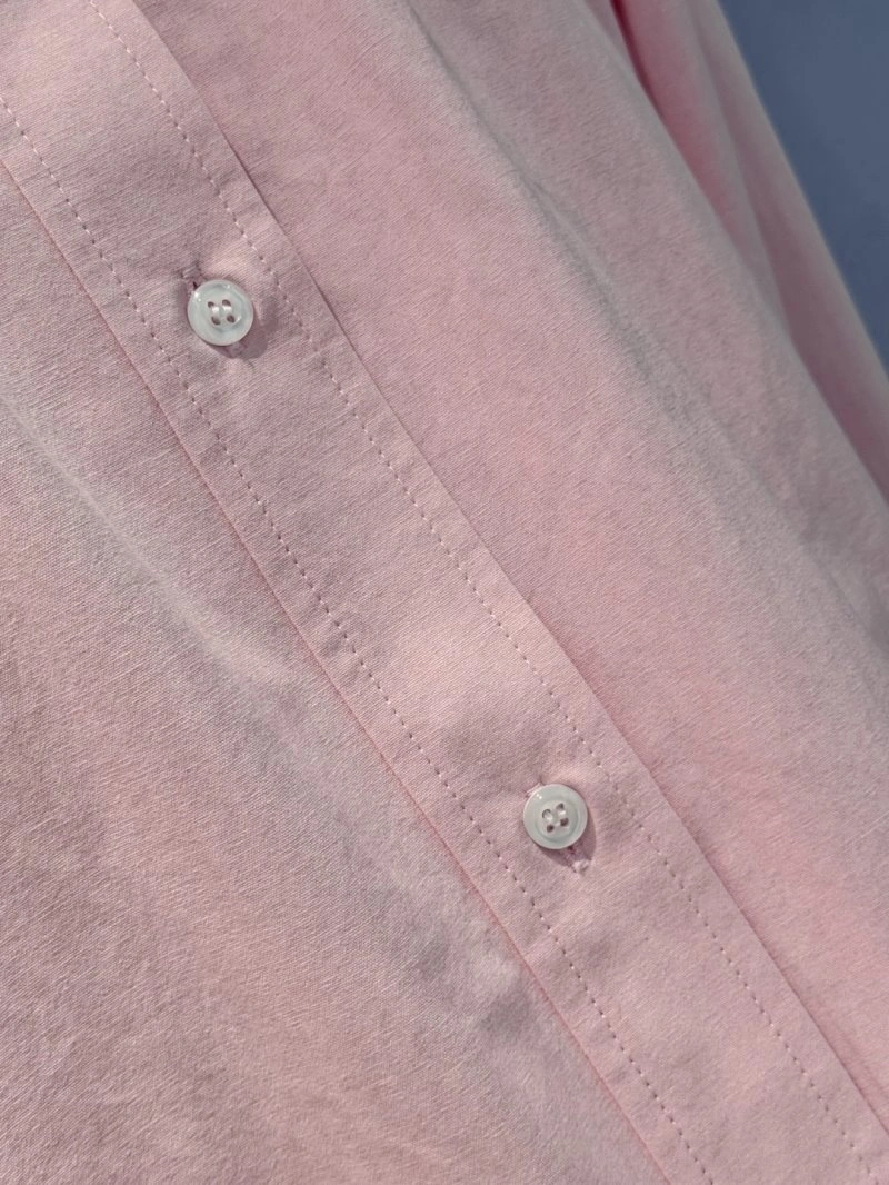 Low-cost Unclassified Brand Outwear