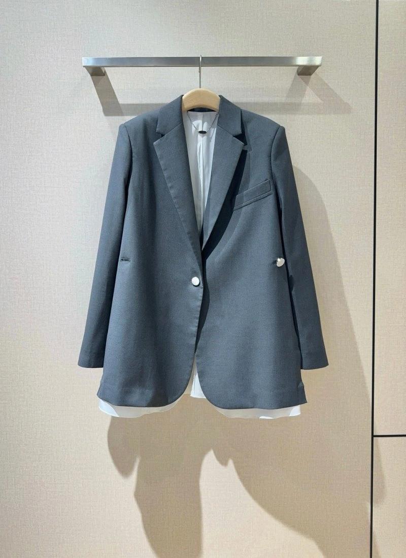 Unclassified Brand Outwear