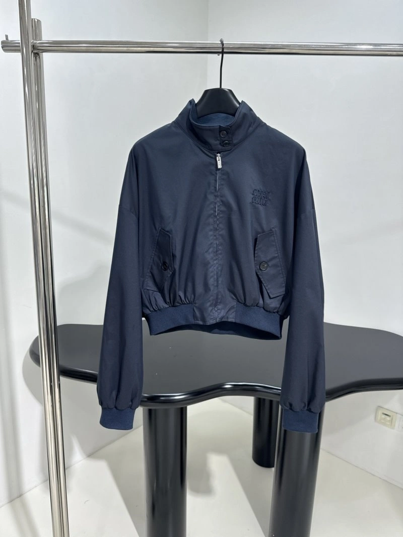 Unclassified Brand Outwear