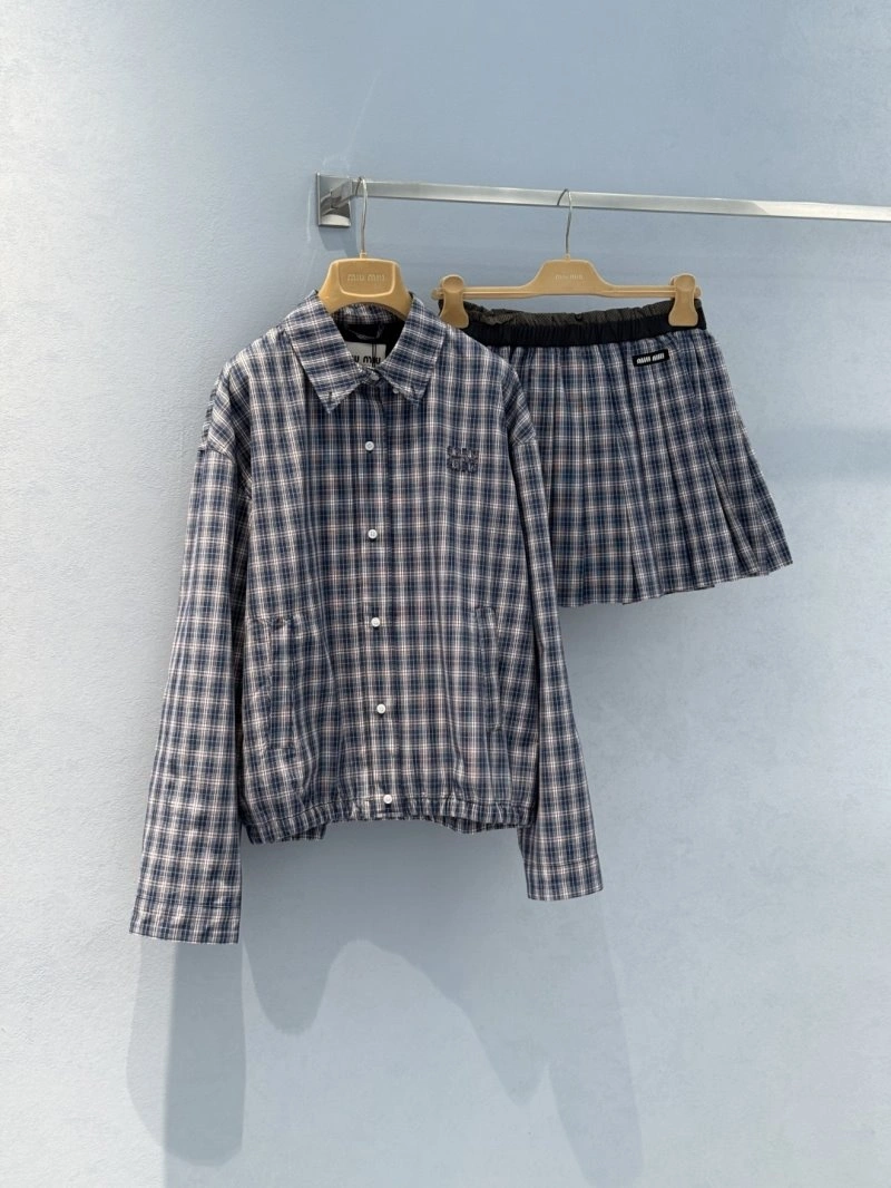 Official Unclassified Brand Outwear