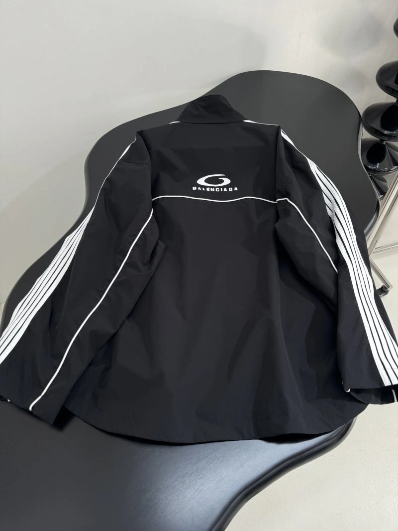 Original Unclassified Brand Outwear