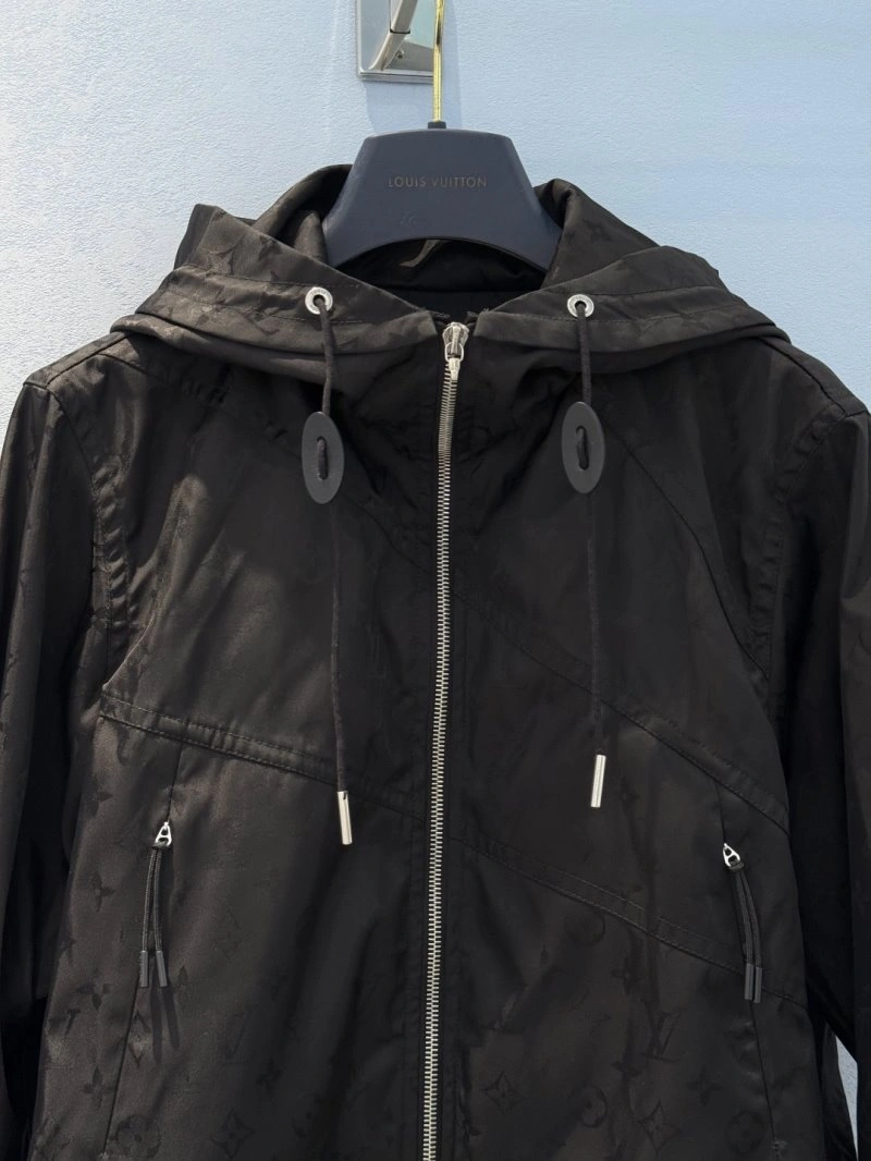 Genuine Unclassified Brand Outwear