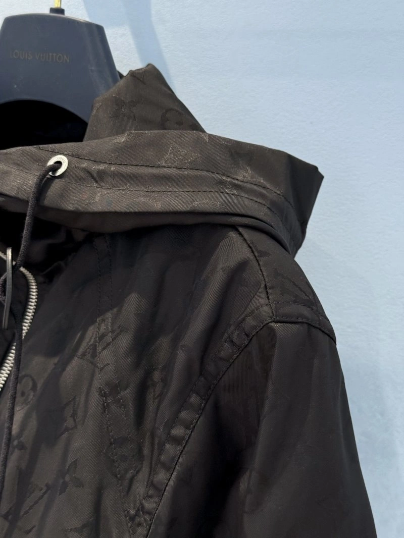 Genuine Unclassified Brand Outwear