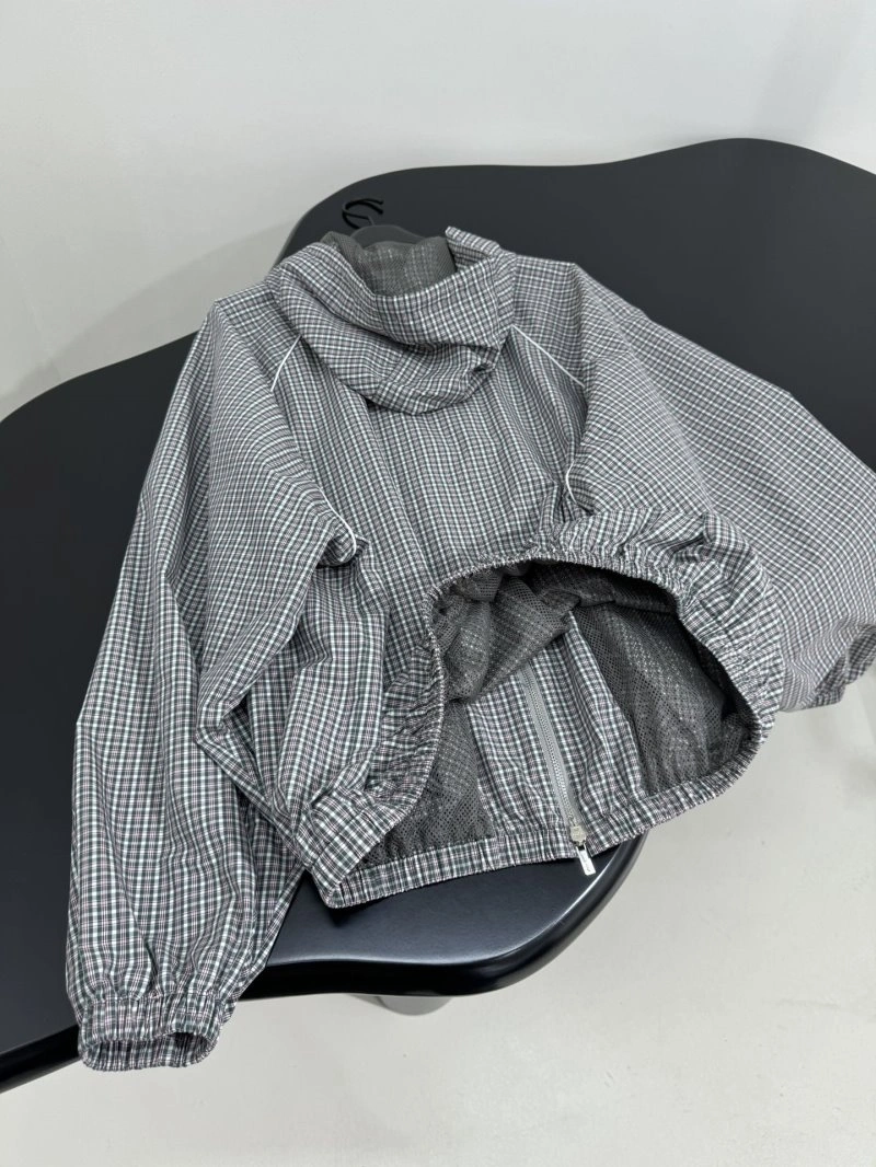 Bargain Unclassified Brand Outwear