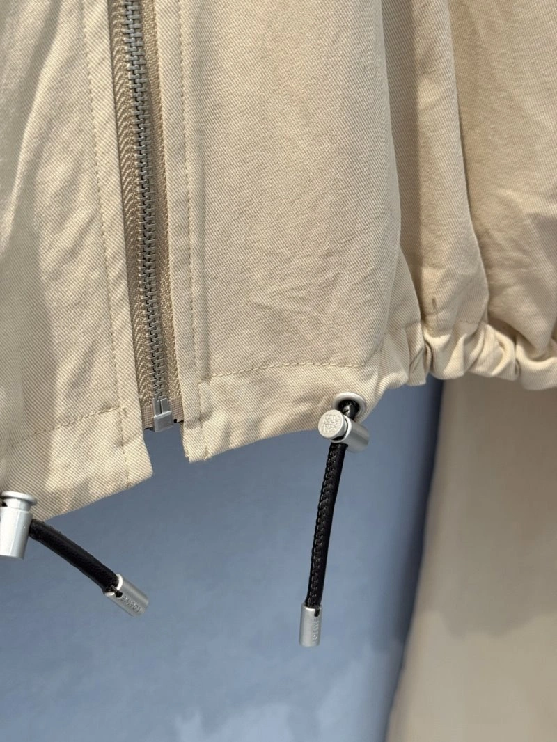 Economical Unclassified Brand Outwear