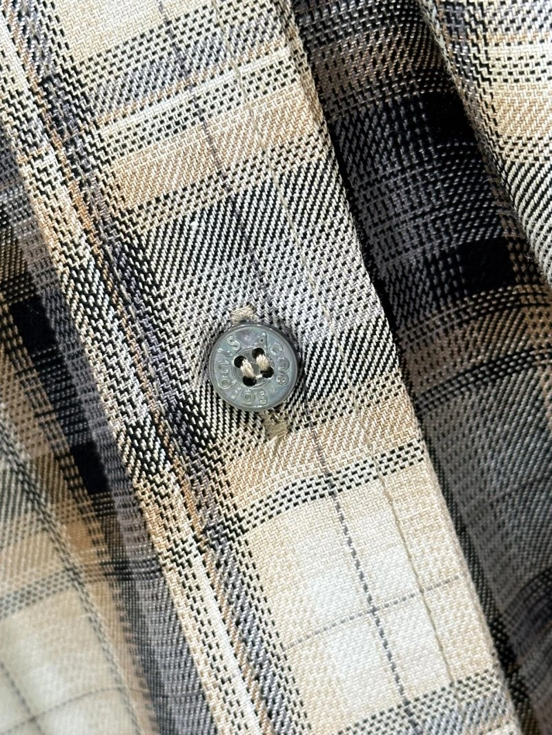 Indistinguishable Unclassified Brand Outwear