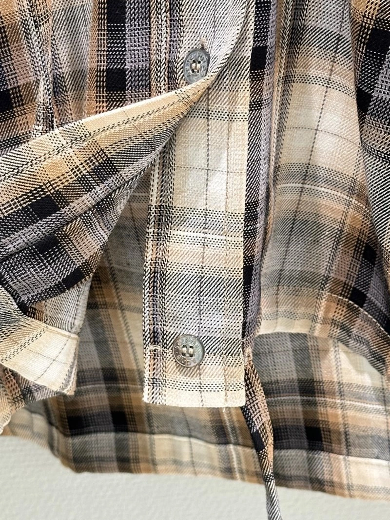 Indistinguishable Unclassified Brand Outwear