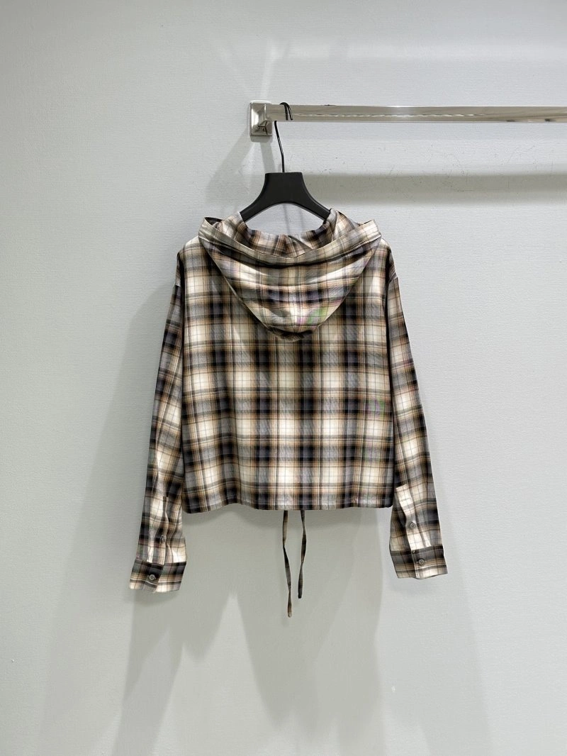 Indistinguishable Unclassified Brand Outwear