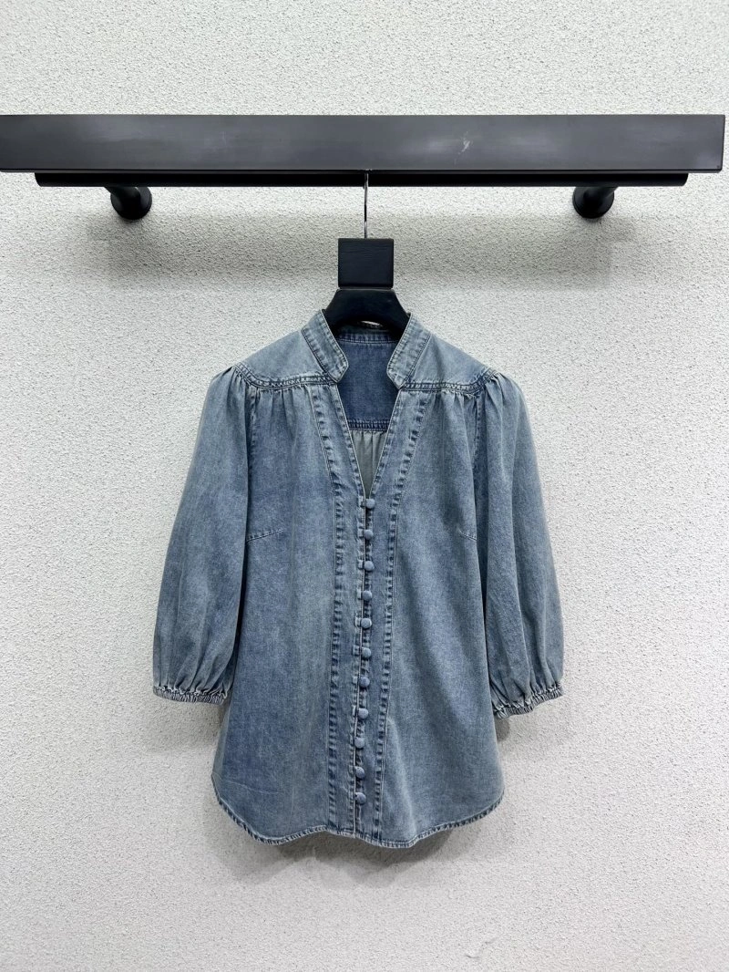Unclassified Brand Outwear