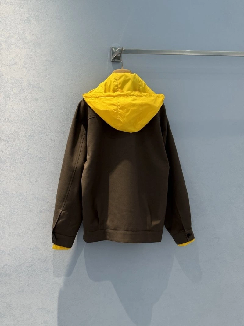 Cut-rate Unclassified Brand Outwear