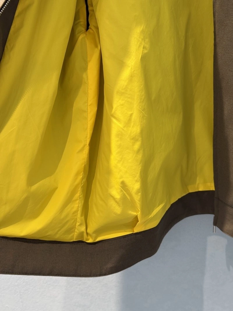 Cut-rate Unclassified Brand Outwear