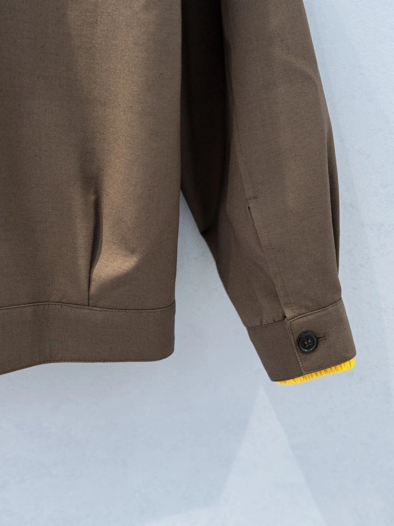 Cut-rate Unclassified Brand Outwear