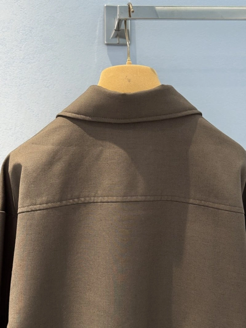 Cut-rate Unclassified Brand Outwear