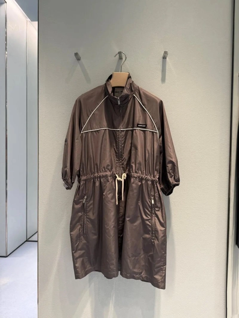 Unclassified Brand Outwear