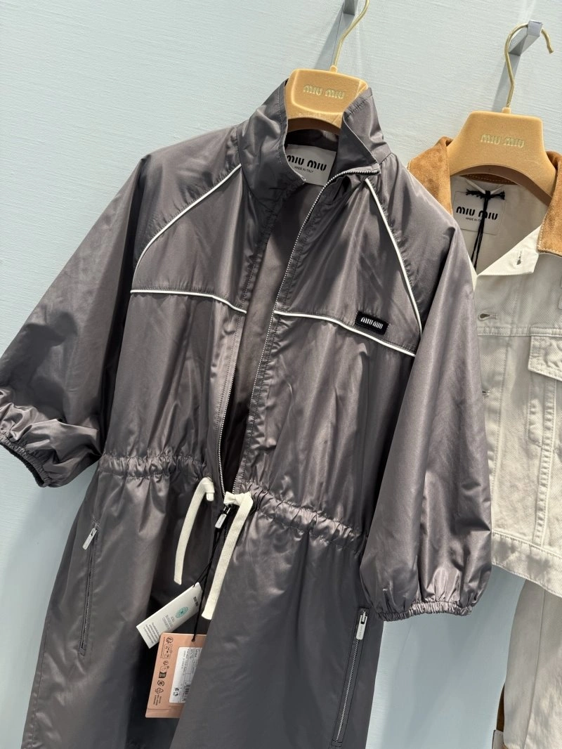 Budget-friendly Unclassified Brand Outwear