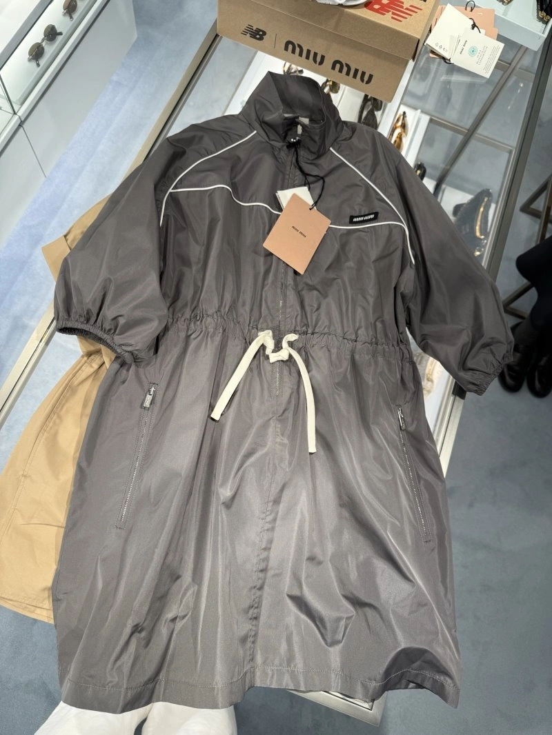 Budget-friendly Unclassified Brand Outwear