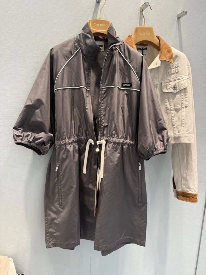 Budget-friendly Unclassified Brand Outwear
