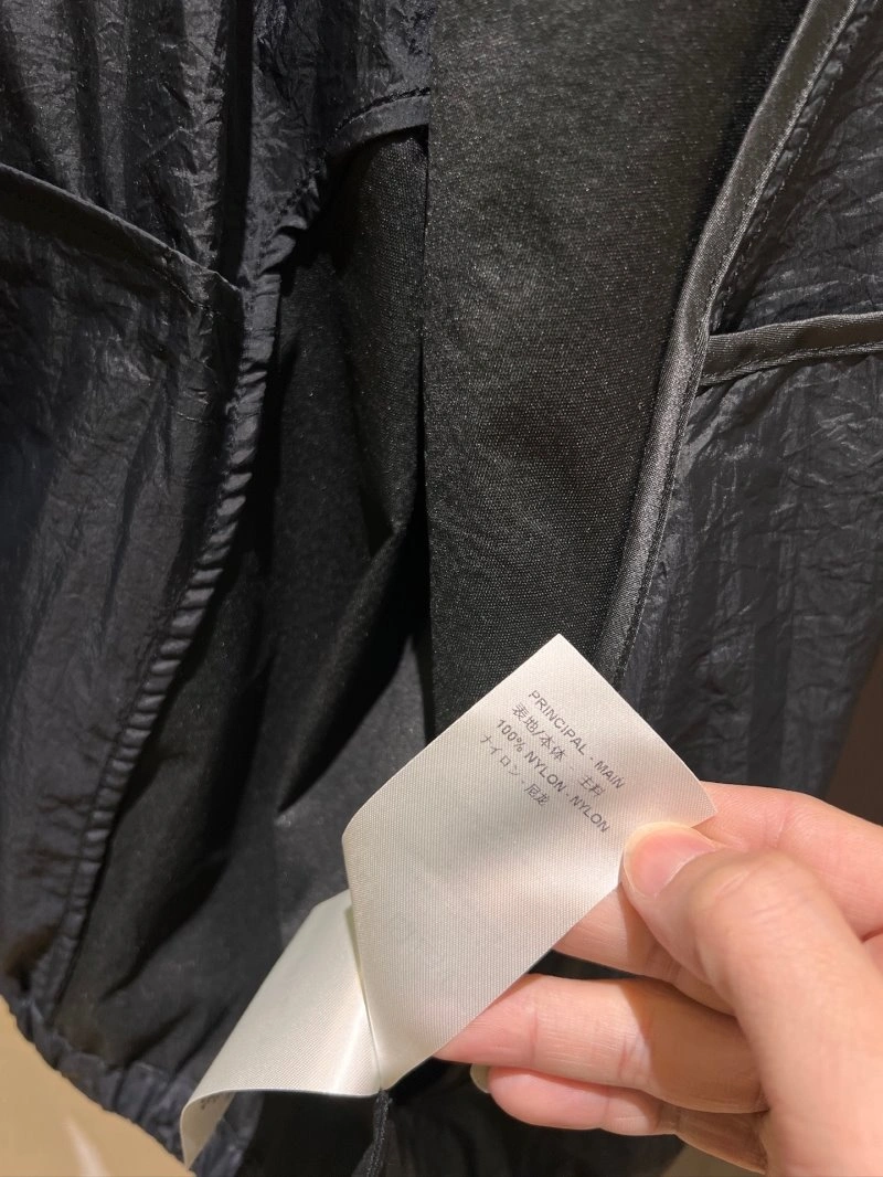 Bargain Unclassified Brand Outwear